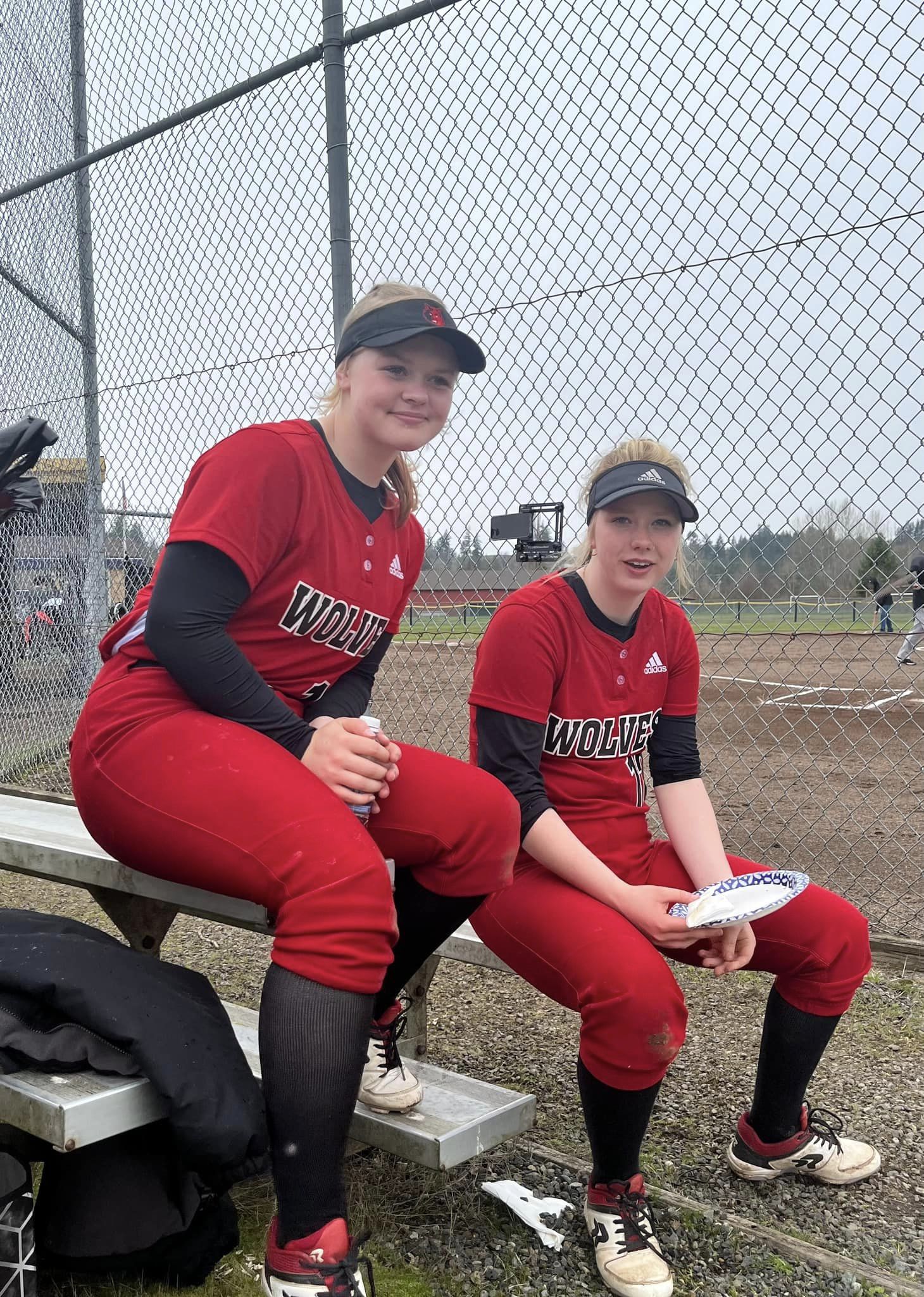 Steady Wolves nab another win | Coupeville Sports