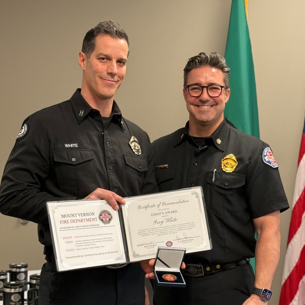 Wolf legend honored for firefighter work | Coupeville Sports